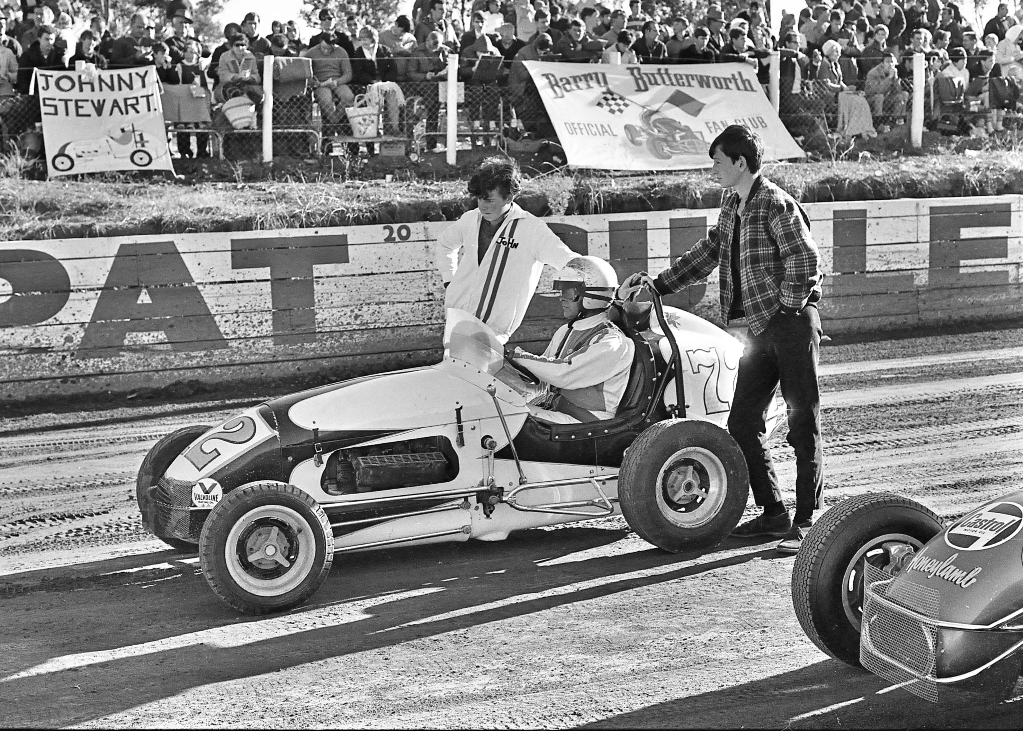 A CAR / DRIVER AND PAGE IN HISTORY - Speedway Illustrated News