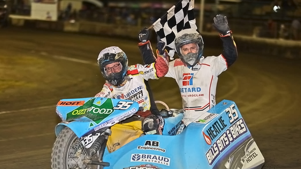 MITCHELL-CARTER TOP SIDECAR DUO - Speedway Illustrated News