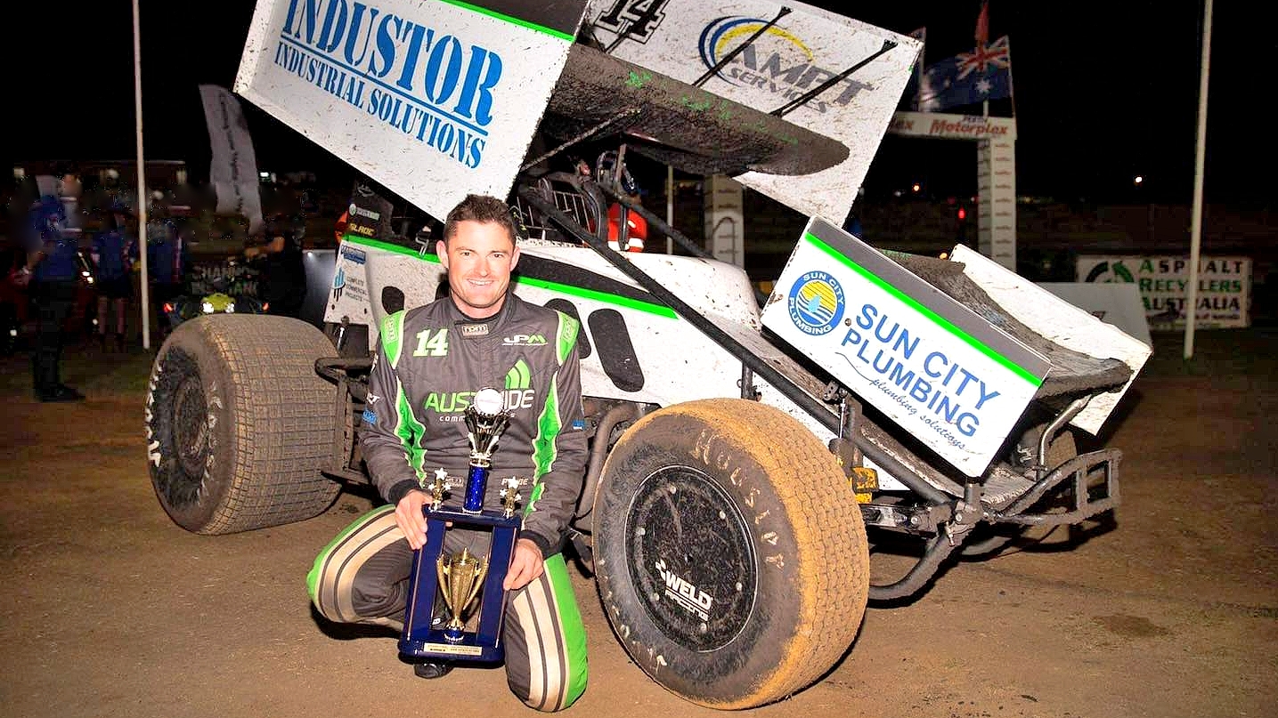 THE PRYDE OF THE WEST - Speedway Illustrated News