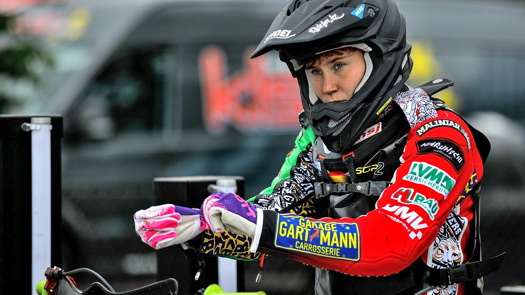 EXPERT TUITION AT 2024 WOMEN'S SPEEDWAY ACADEMY - Speedway Illustrated News