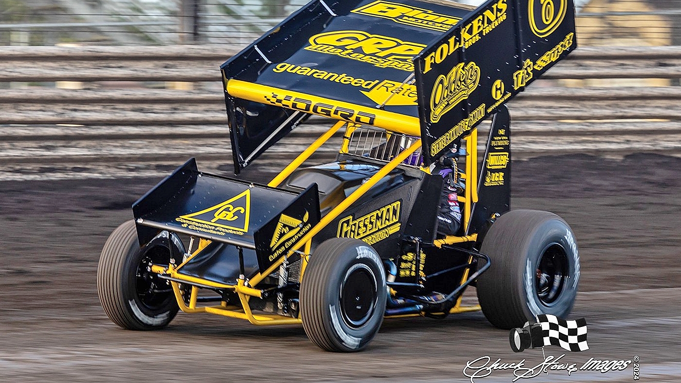 KALEB JOHNSON GRABS EARLY LEAD AT KNOXVILLE - Speedway Illustrated News