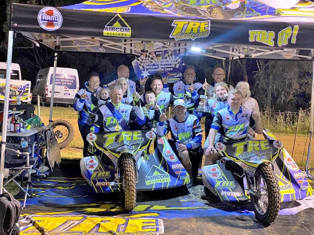 AUSTRALIAN SPEEDWAY SIDECAR CHAMPIONSHIP: DARRIN TRELOAR 12 NATIONAL ...