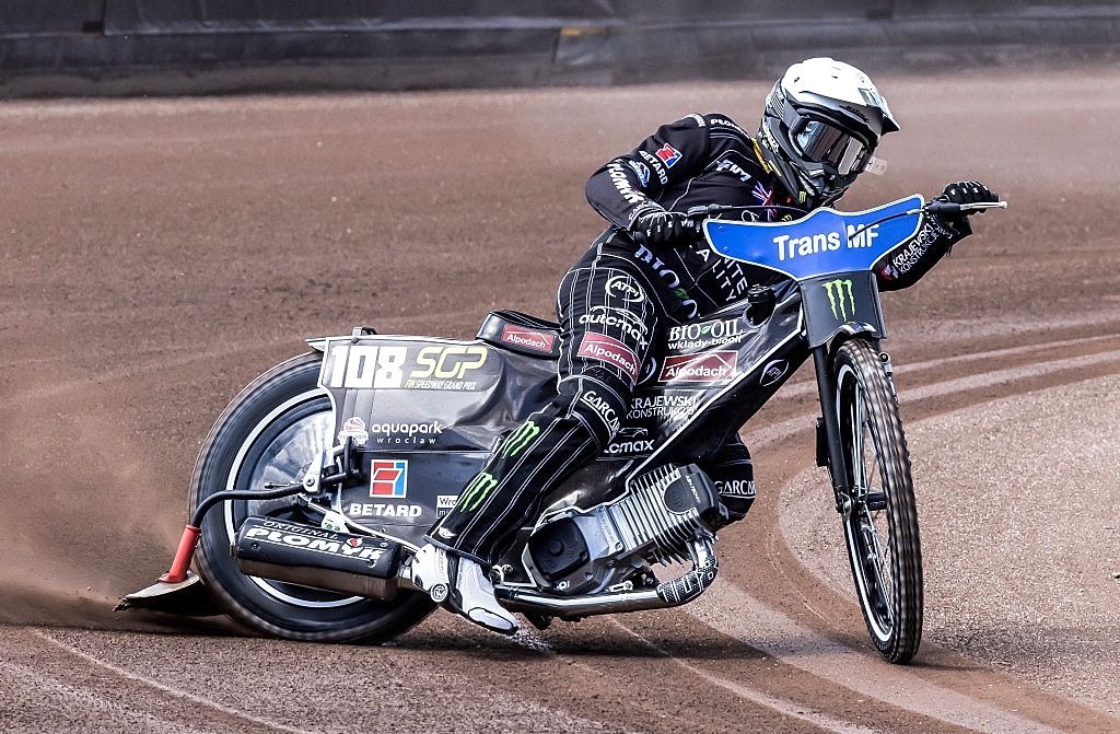 FIM SPEEDWAY: WOFFINDEN BACK ON BIKE! - Speedway Illustrated News
